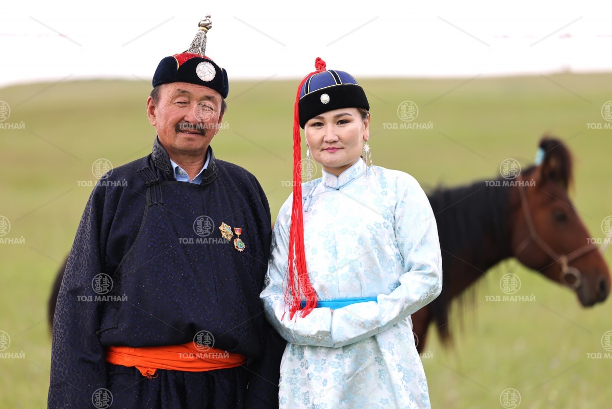 ТОД МАГНАЙН ЗОЧИН МУ ЫН АЛДАРТ УЯАЧ Д БАТЧУЛУУН